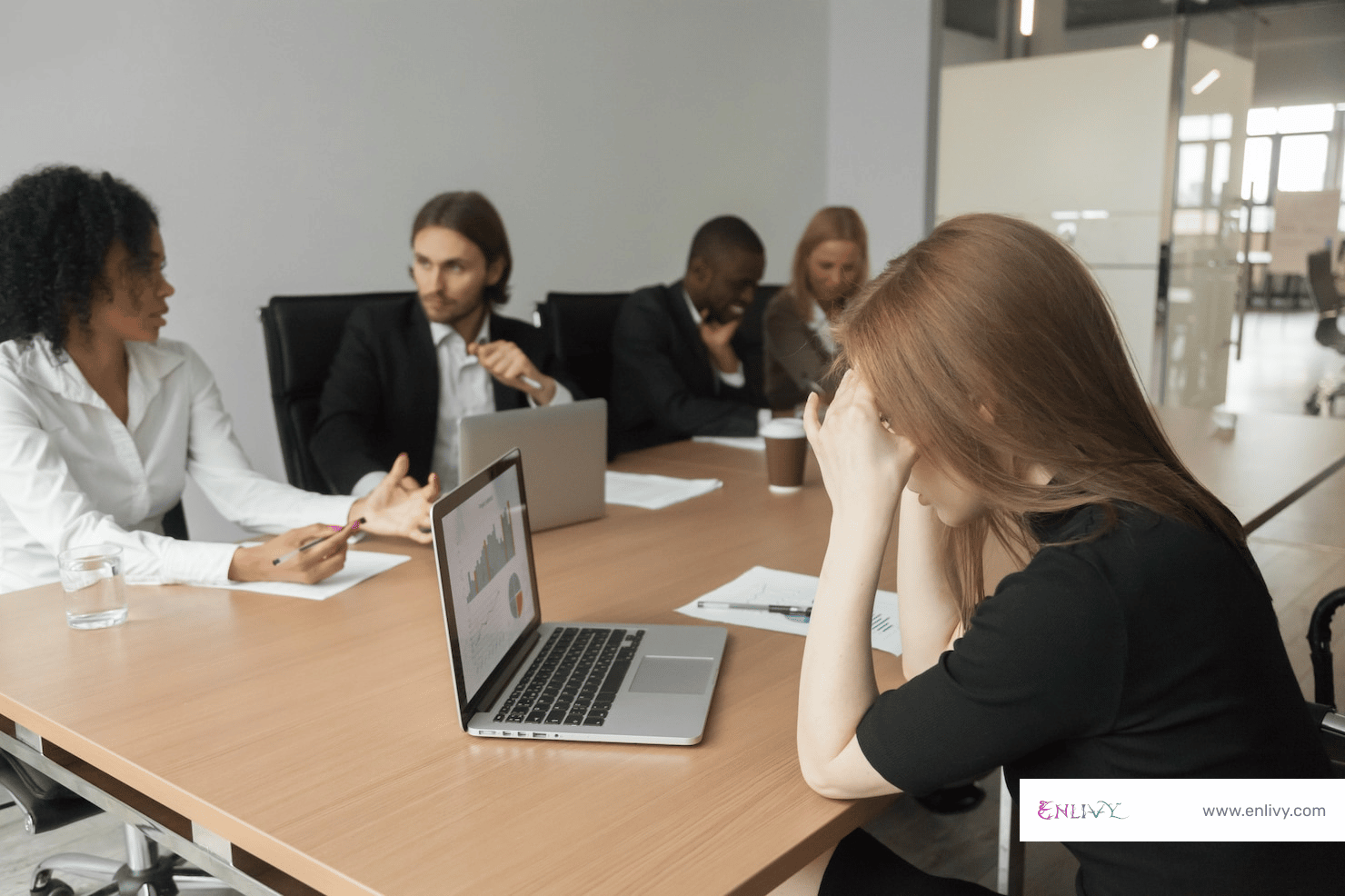 What is quiet quitting? - Enlivy